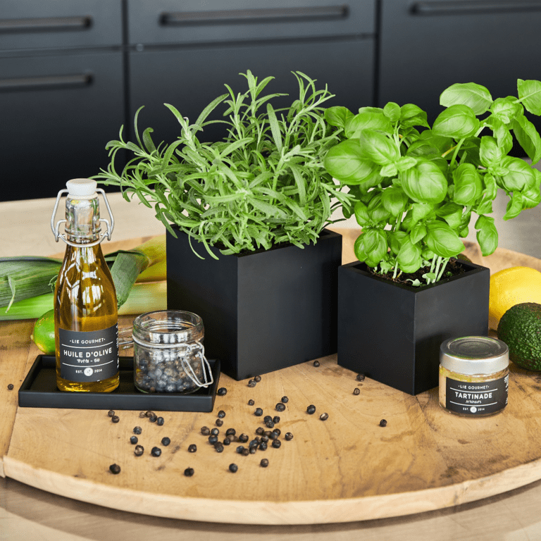 Sej Design I Dansk Design - Urtepotter, Bakker & Mere